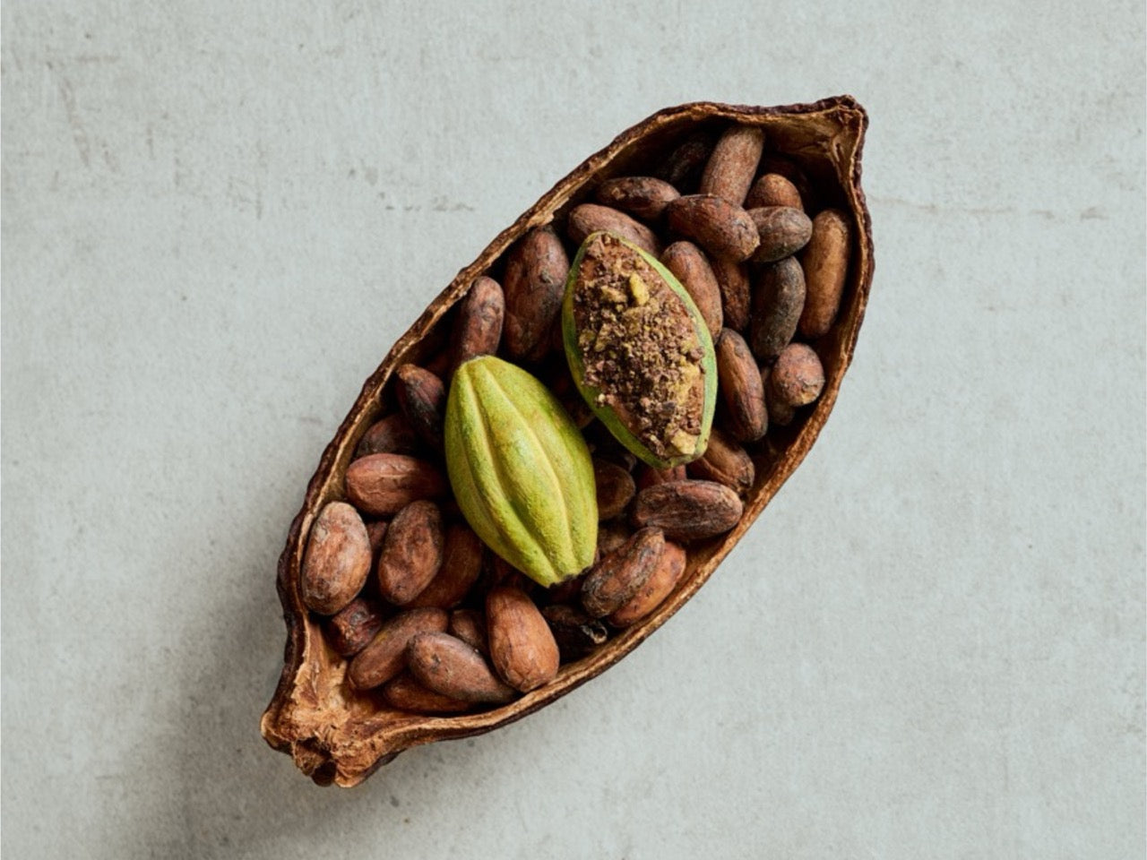 Cocoa Fruit with Cusco 65% by Desiree Nieder - Original Beans
